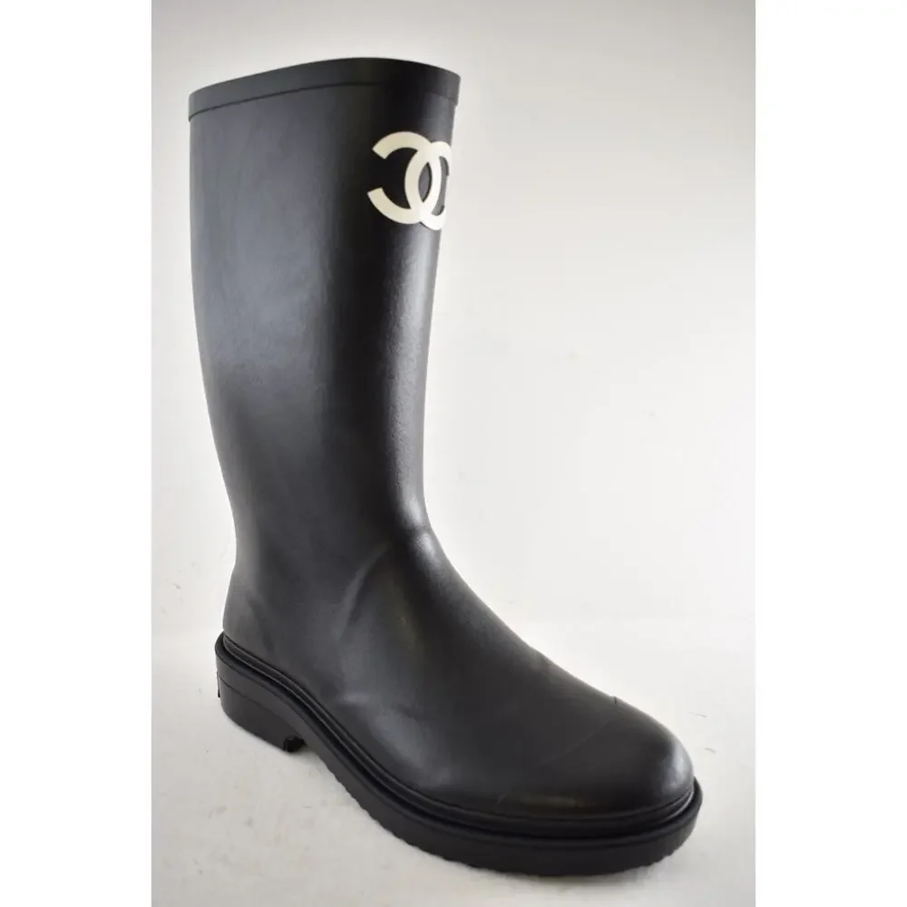 CHANEL | Shoes | Chanel Rev Black White Caoutchouc Cc Logo High Pull On ...
